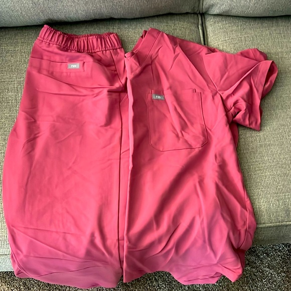 Figs | Other | Figs Mens Top And Bottom Small In Breast Cancer Pink ...